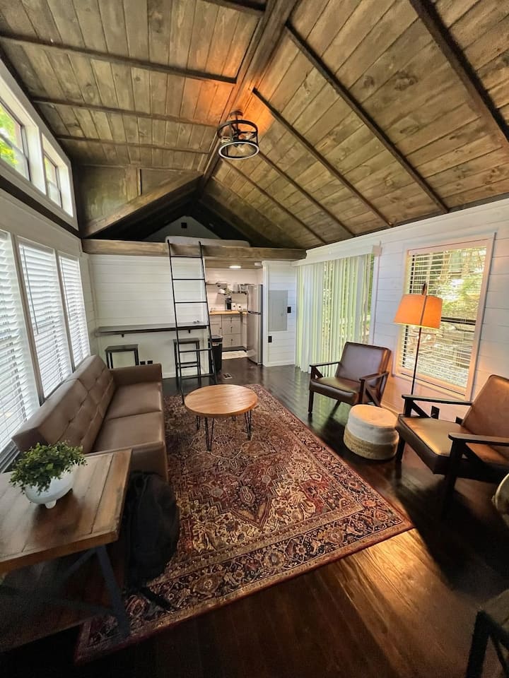 Mountainside Cottage - Tryon, NC