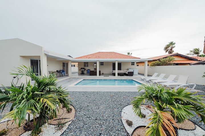 Private -5bed/3bath Villa Nova With Pool - Aruba