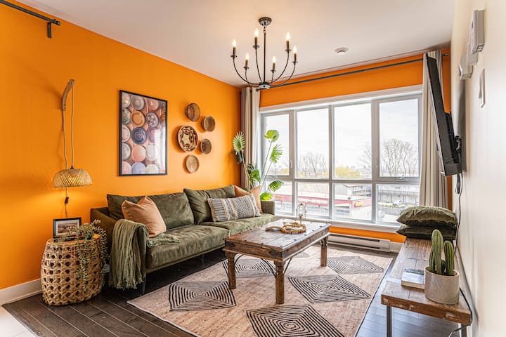 Morocco Oasis W/king Suite, Dt & Parking - LaSalle
