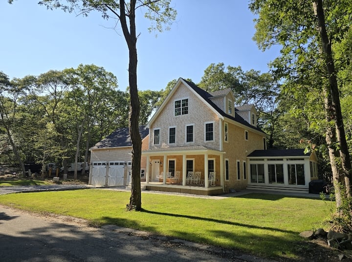 New Custom 3 Bedroom Plus Home - Oak Bluffs, MA