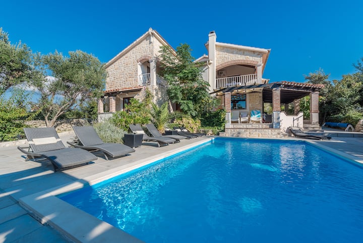 Poolside Stone One-bedroom Residence - Novalja