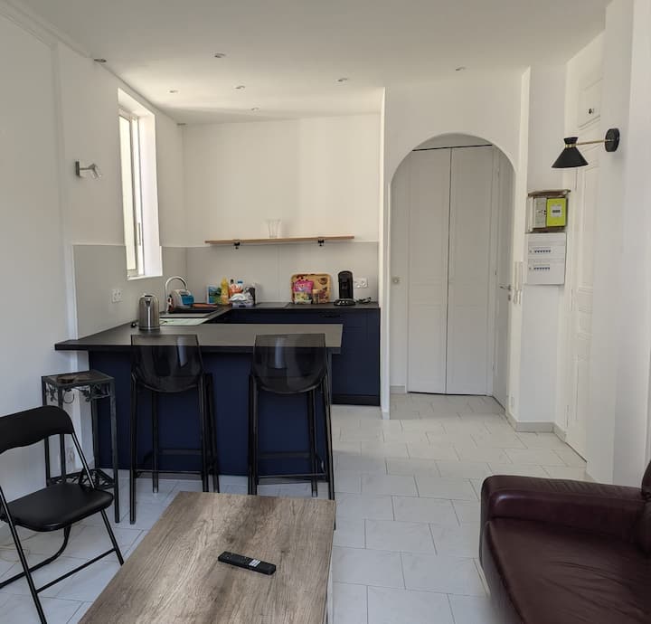 2 Pièces à Nice, Centre-ville - Nice