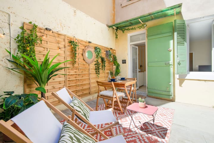 Paradis D'amour Avec Terrasse - Plages de Marseille Prado