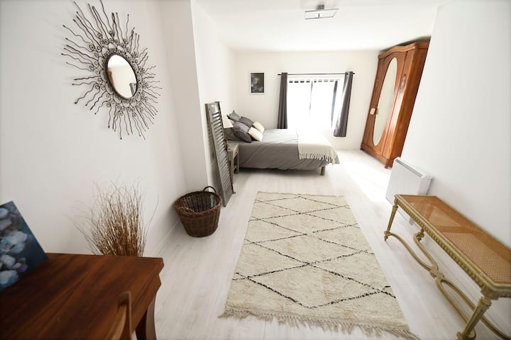 Maison Complète à La Campagne Près De Paris, Vexin - Épône