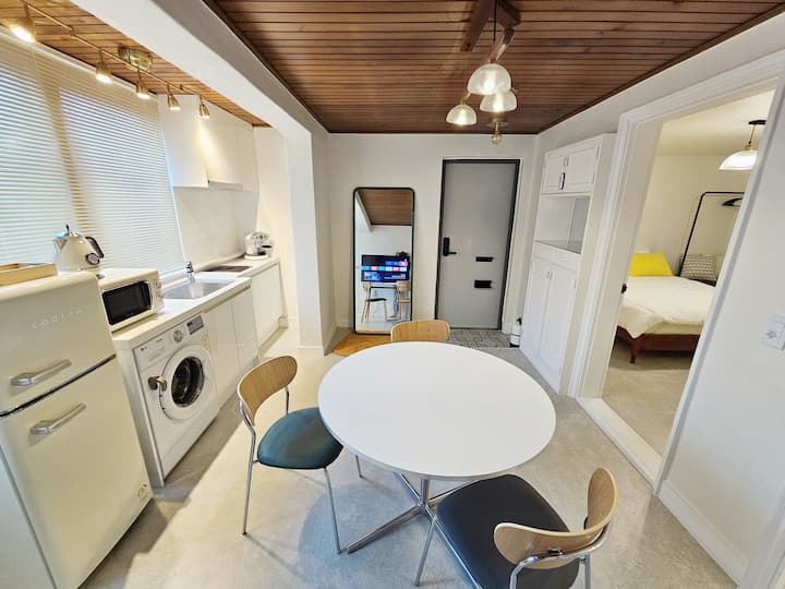 [Stayinhd2] Hongdae Private Studio 2 - Seoul