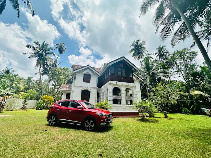 Charlotte's Coral Breeze Villa Near Narigama Beach - Hikkaduwa