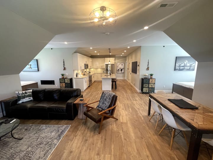 Charming Farm Loft! - Blaine, WA