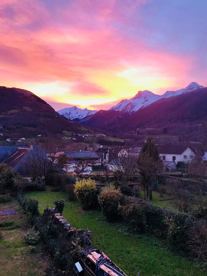 Maison De Village - Vue Montagne - Laruns