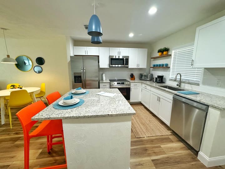 New*amazing Sunshine-up 6 Guests-private Backyard! - Port Orange, FL
