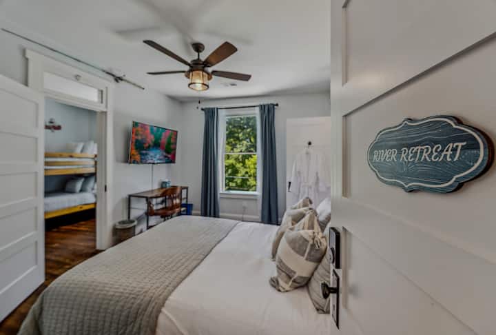 River Retreat Breakfast For 2 - Berkeley Springs, WV