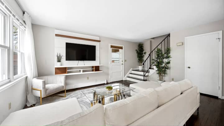 Luxury Living Ny | Free Parking Mins To Downtown - Sleepy Hollow, NY
