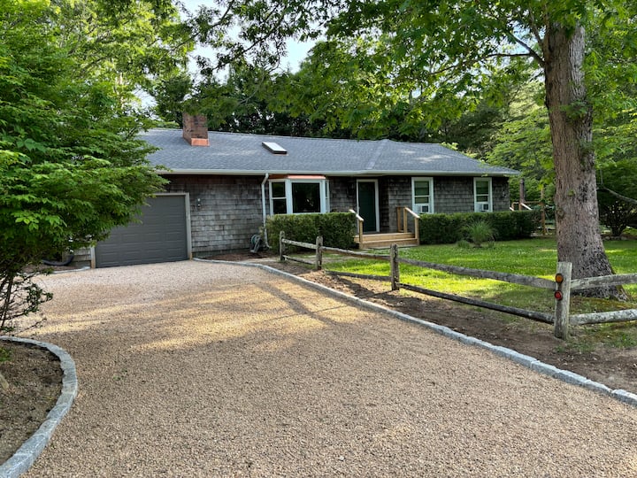 Cozy Springs Getaway - The Hamptons, NY