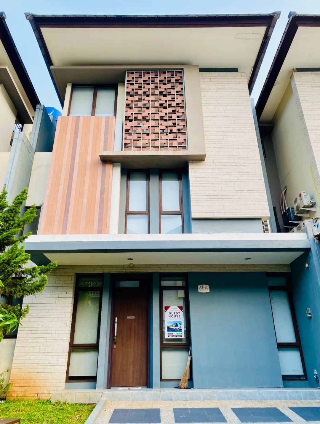 Casa de huéspedes de 6 dormitorios en Regentown ICE BSD - Casas en ...