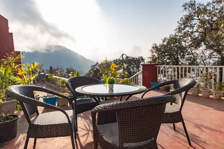 Arvelia Akasa | 4 Beds | 2 Apartments | Da Alohas - Mussoorie