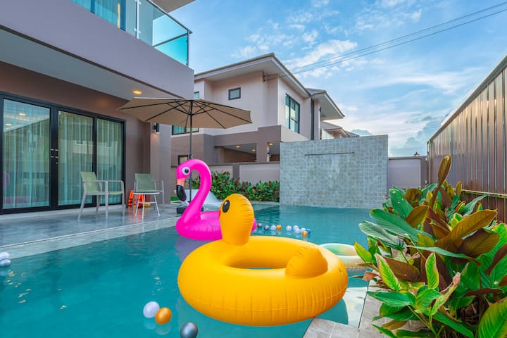 Private Pool Villa — 4br | Near Na Jomtien Beach - 芭達雅