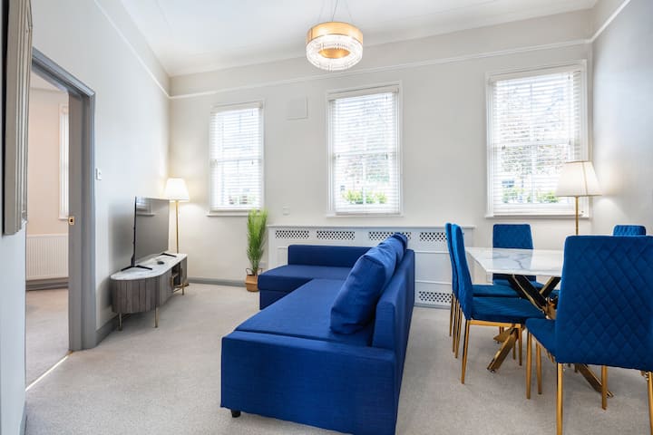 5a - Bright And Airy 2 Bedroom Apt - 