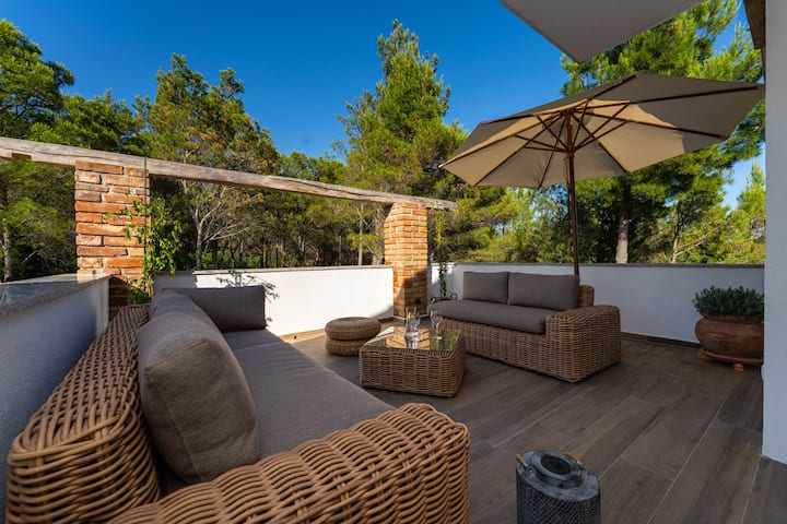 Quiet Place For 4 By The Pine Forest - Starigrad