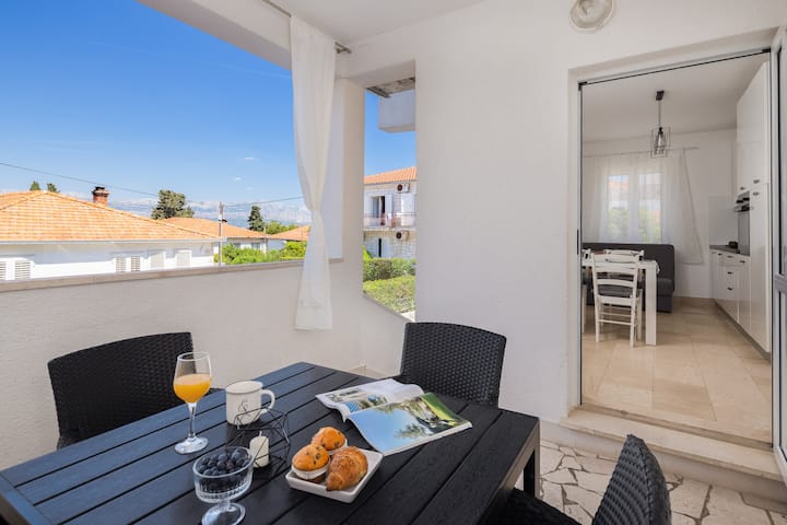 Dvosobni Apartman 1 Minuta Hoda Od Plaže - Supetar