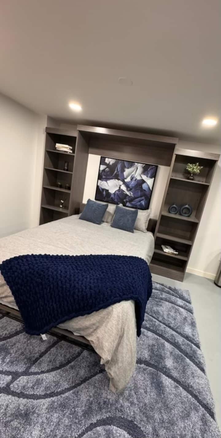 Large Room + Private Bathroom -The Gem Of Brooklyn - Brooklyn, NY