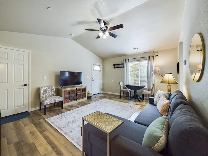 Sagewood Retreat-centrally Located - McKinleyville, CA