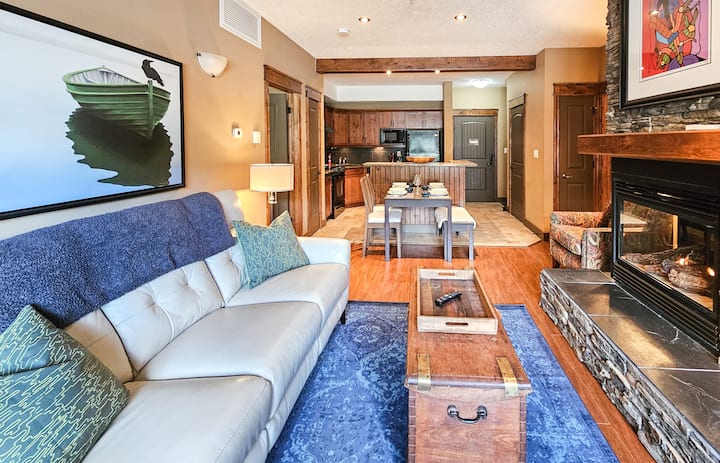 Stylish Ground-floor Retreat W/ Private Patio - Radium Hot Springs