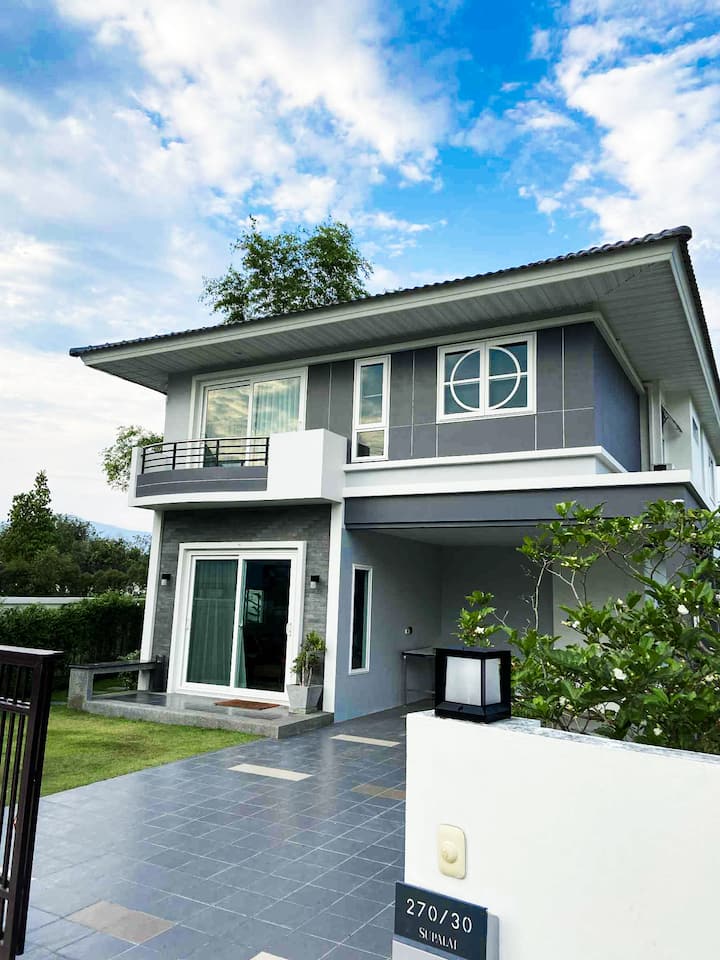 Kad Farang 4bdrm/pool Table/outdoor Patio/gym/park - Hang Dong