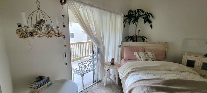 Solana Beach Cozy Nest Steps To Beaches & Shopping - Del Mar, CA