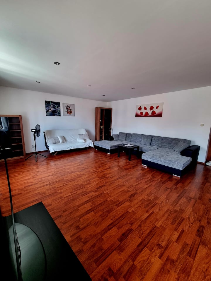 2 Bedroom Big Center As Nivy 85m - Bratislava