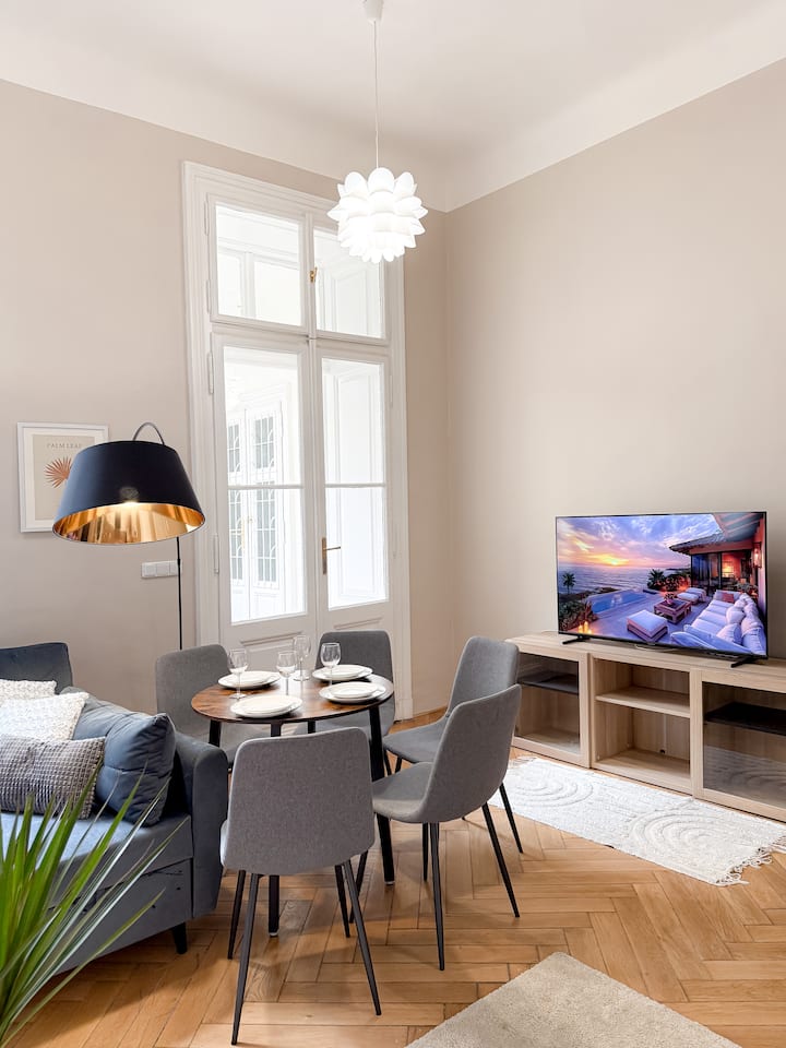 Clyde Xxl Residence Apartment 120 M - Prague