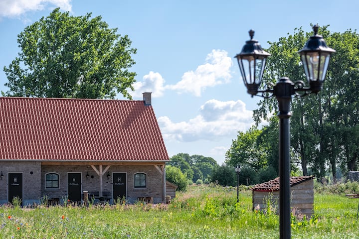 Landelijk Huisje De Moerkuilen Midden In De Natuur - Best