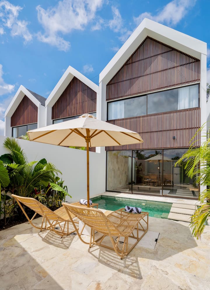 Sunny Canggu Hideaway: 1br Villa With Pool - Canggu