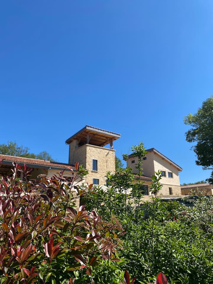 Chambre D'hôtes
(Spa Privatif Option)
Sur Demande - Figeac