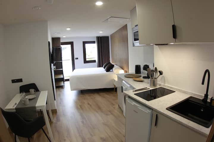 Tierra De Lemos - Apartamento Premium Con Balcón - Monforte de Lemos