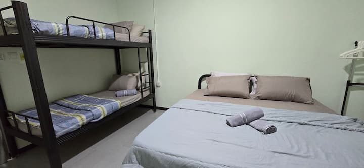Jf Homestay Btl - Superior King+bunker Bed - Bintulu