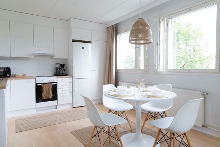 Tyylikäs 66m2 Kaksio Jossa Oma Sauna Ja Parveke - Helsinki