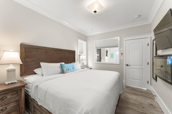 2 Bed Pacific View Suite, Sookepoint Resort - Sooke