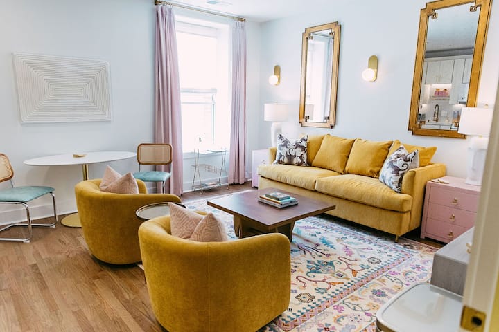 The Coop I Pettigrew Adventures In Midtown - Memphis, TN