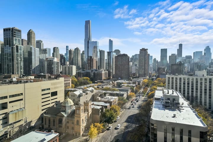 Btc Accepted Prime Location Top Floor +Laundry+gym - Chicago, IL