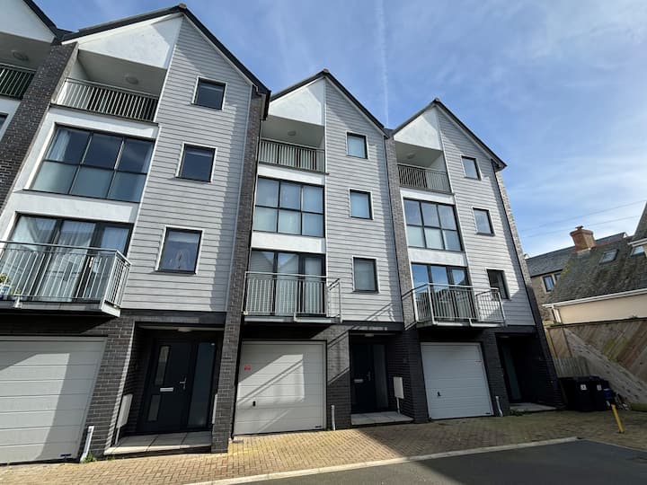 Armada Close - 3 Story Home Close To Tunnels Beach - Ilfracombe