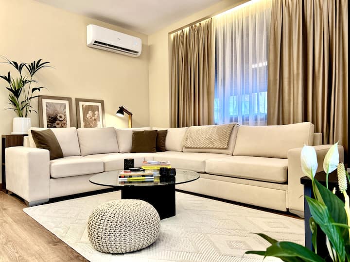 Amary's Home! - Tirana