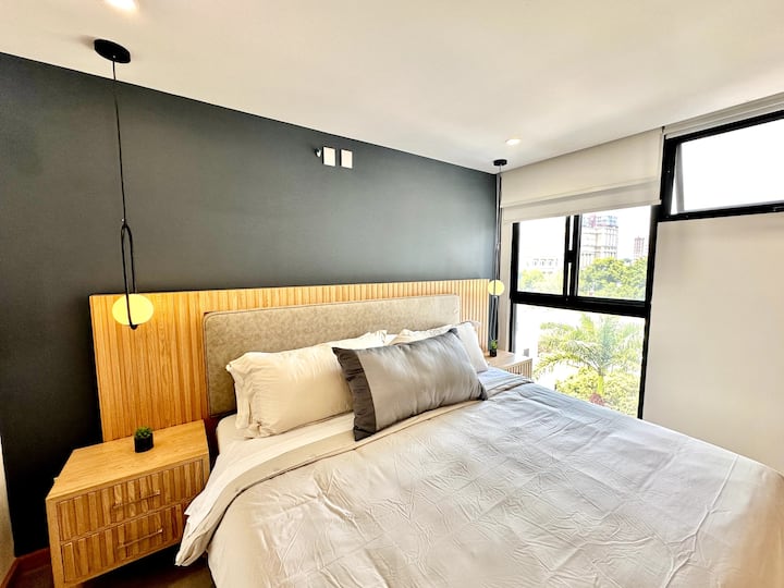 Amplio Loft Centrico - A/c Y Estacionamiento. - Guadalajara