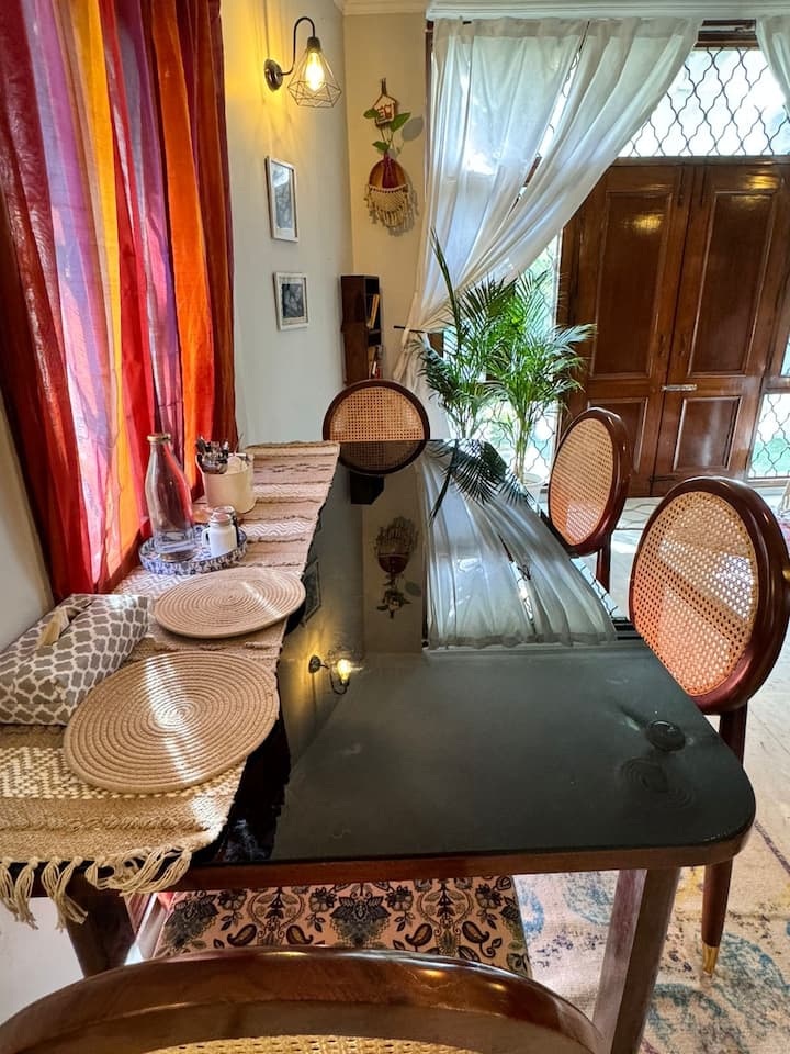 Ebb-180: 3bhk Sunny Serviced Stay,  Metro 2 Min - New Delhi