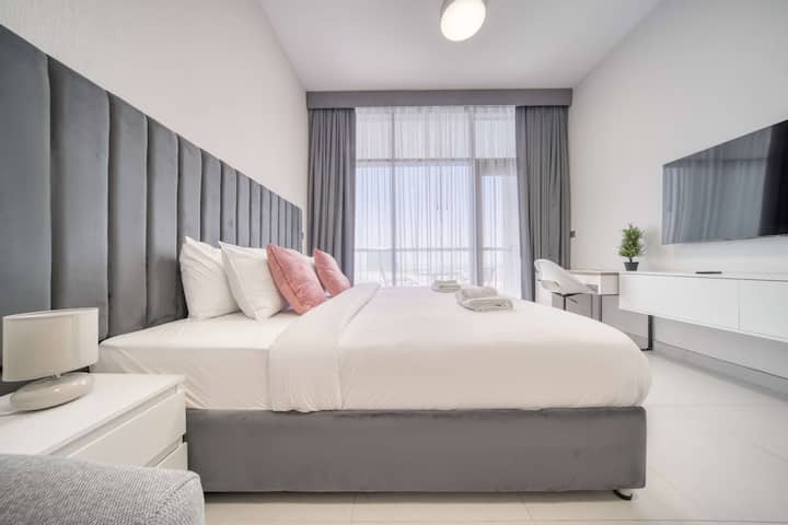 216 Modern Studio Pool View Al Jaddaf - United Arab Emirates