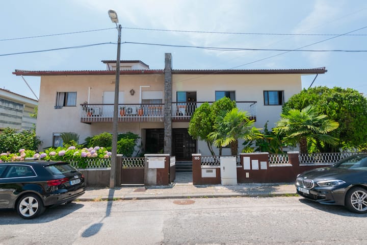 7min -> Uni& Sé-velha | Ac | Work Desk+300mbs Wifi - Coimbra