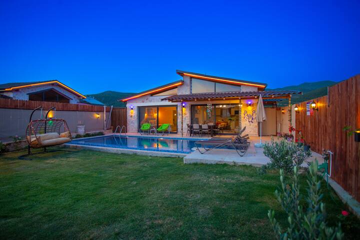 Kaş’ta Tatil Başkadır - 카쉬