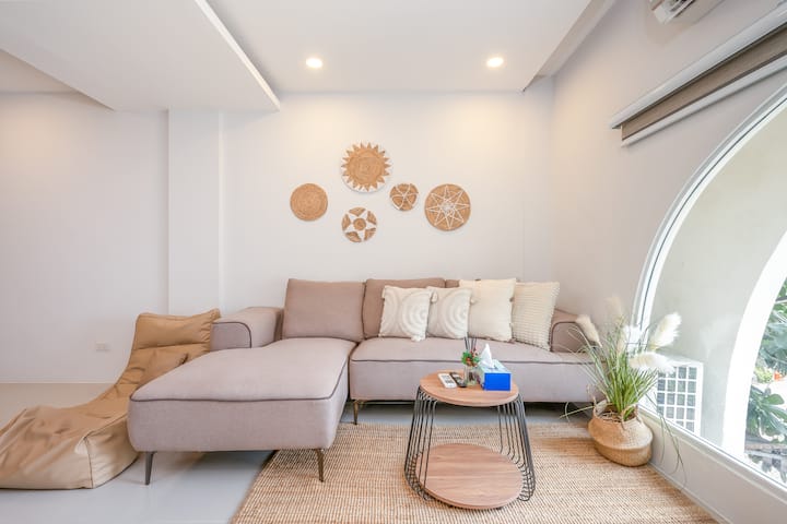Digital Nomad 5br House Fast Wi-fi In Nimmanhemin - Chiang Mai