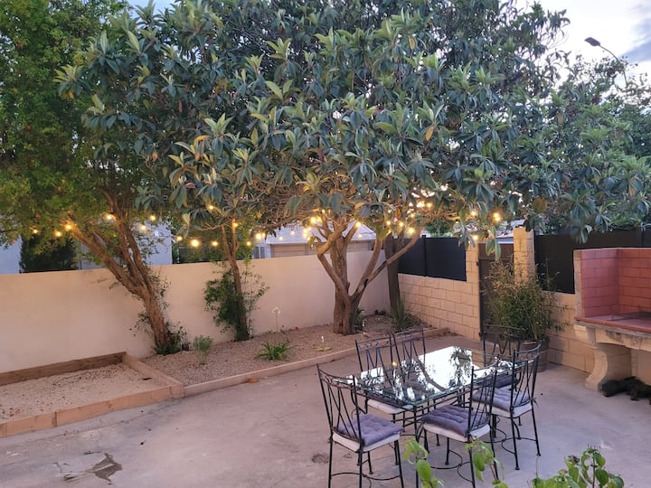 Maison à Deux Pas Des Plages Jardin Pétanque,  Bbq - Mèze