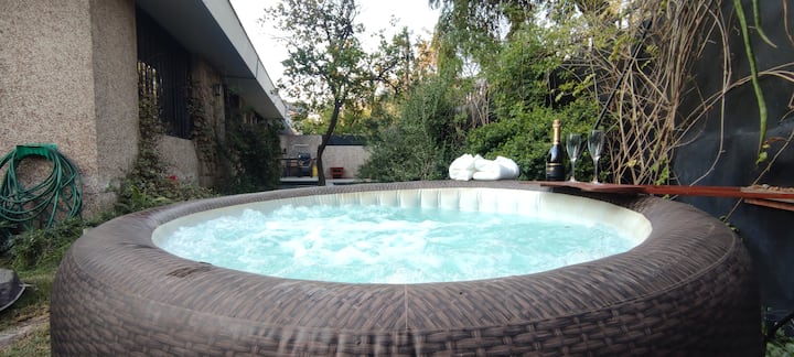 Casa, Parrilla, Estacionamiento (Jacuzzi Opcional) - Las Condes