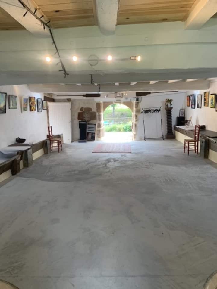 Salle Des Fêtes Domaine De Péon - Autun