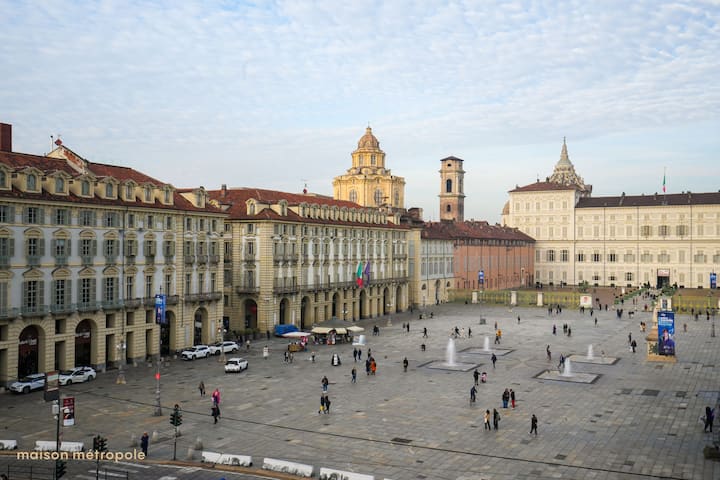 Torino Centro | Piazza Castello View - Turín